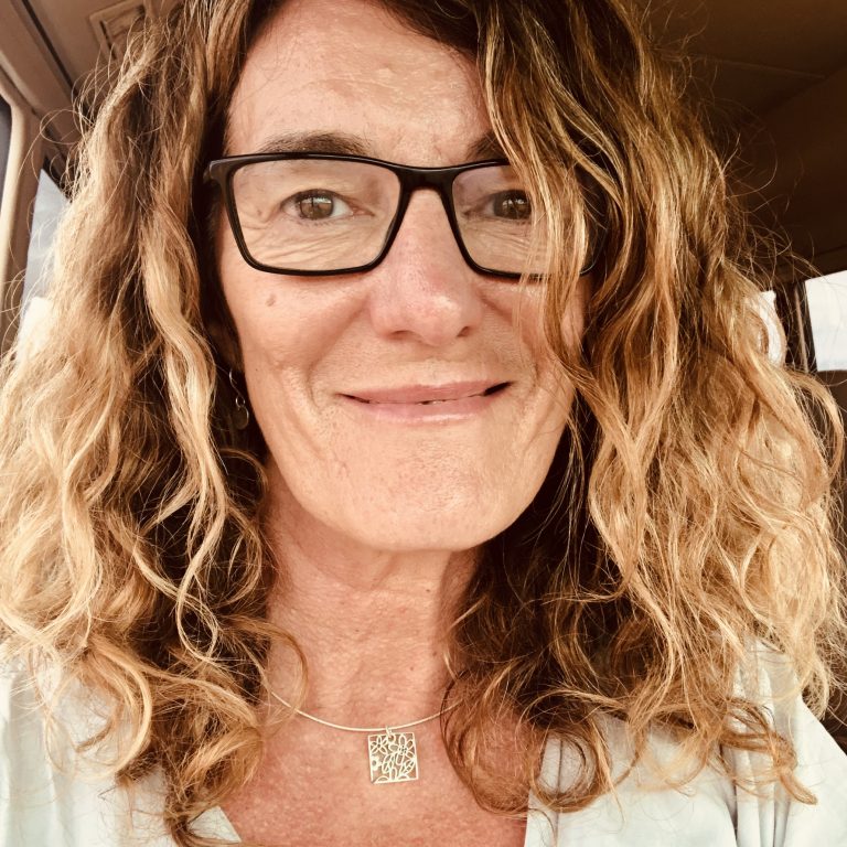 'Connecting in Time and Place' With Michelle Bates - ...metaphorically ...